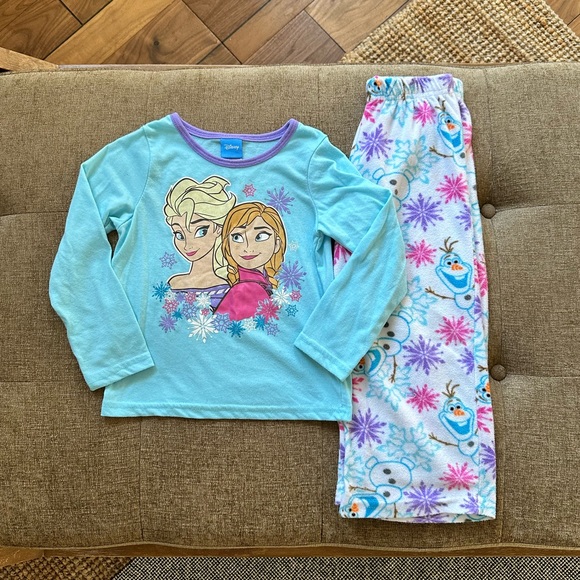 Disney | Pajamas | Disney Frozen Elsa Anna Graphic Fleece Pants Pajama ...